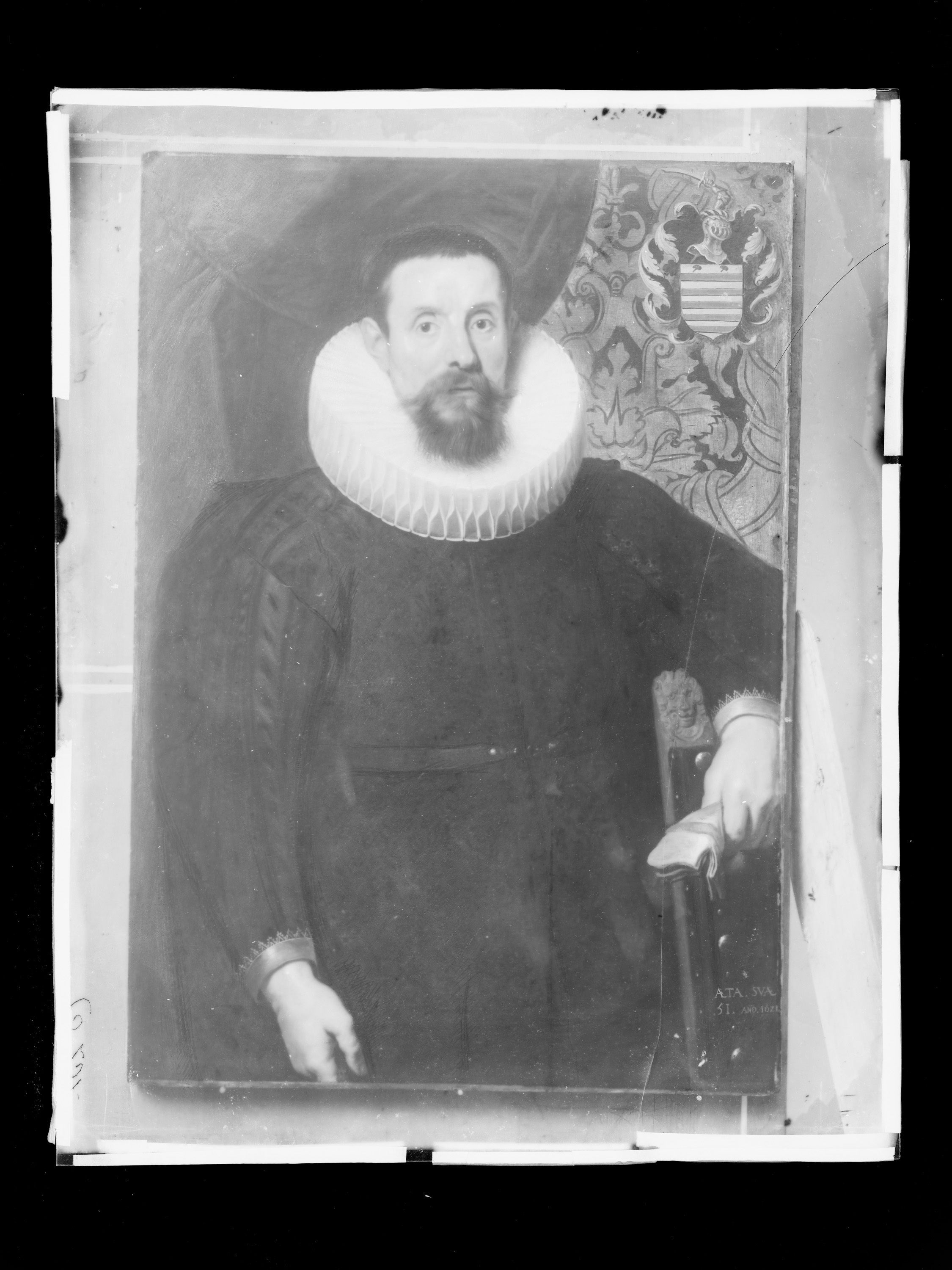 Wolfrum glass plate - Cornelis de Vos, Portrait of am Man, Inv.-no. 309